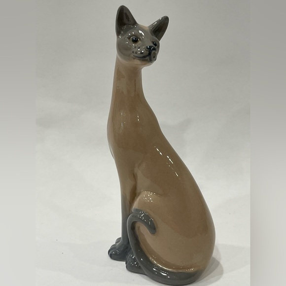 Franklin Mint | Art | Franklin Mint Curio Cabinet Cat Collection 986 ...